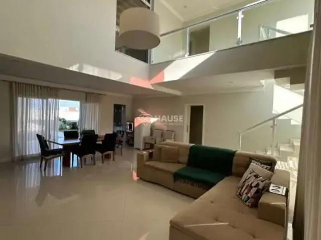 Casa / Sobrado para Venda em Itatiba/SP Condomínio Country Club 4 Quartos