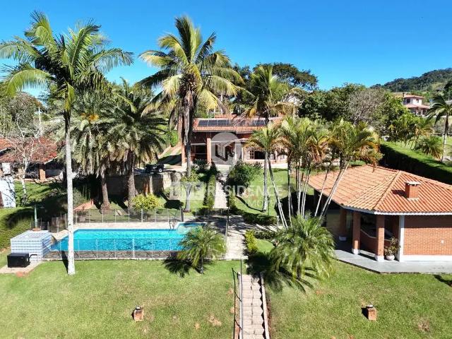 Casa / Sobrado para Venda em Itatiba/SP Capela do Barreiro 4 Quartos