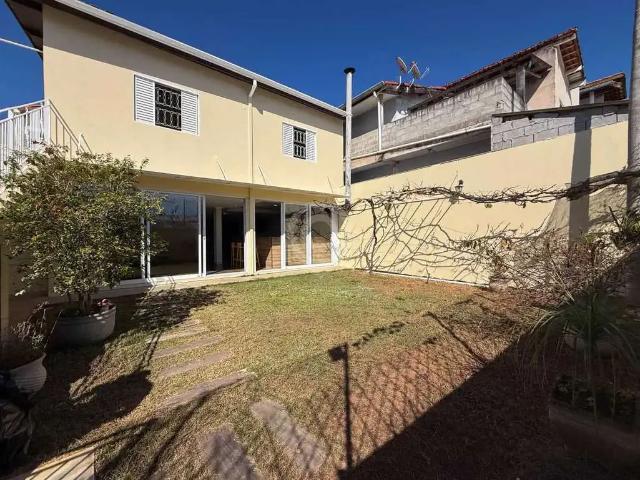 Casa / Sobrado para Venda em Itatiba/SP Bairro do Engenho 3 Quartos