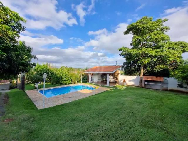 Casa / Sobrado para Venda em Itatiba/SP Jardim Leonor 3 Quartos
