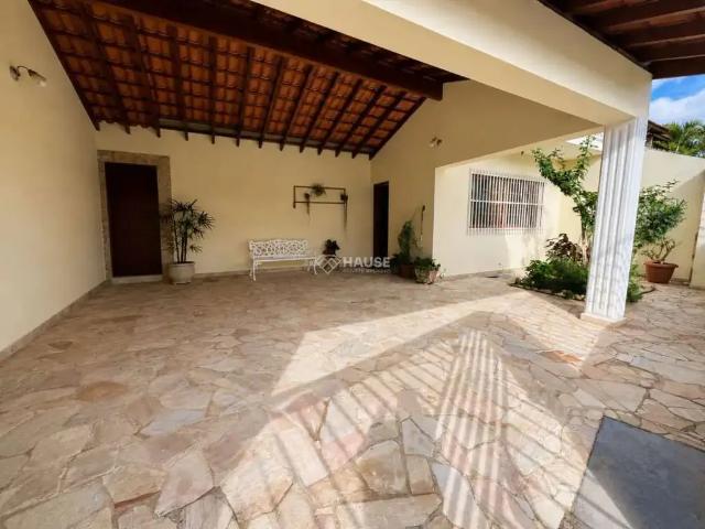 Casa / Sobrado para Venda em Itatiba/SP Jardim Tereza 4 Quartos