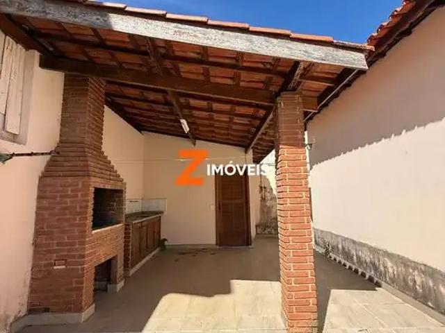 Casa / Sobrado para Venda em Itatiba/SP Loteamento Rei de Ouro 3 Quartos