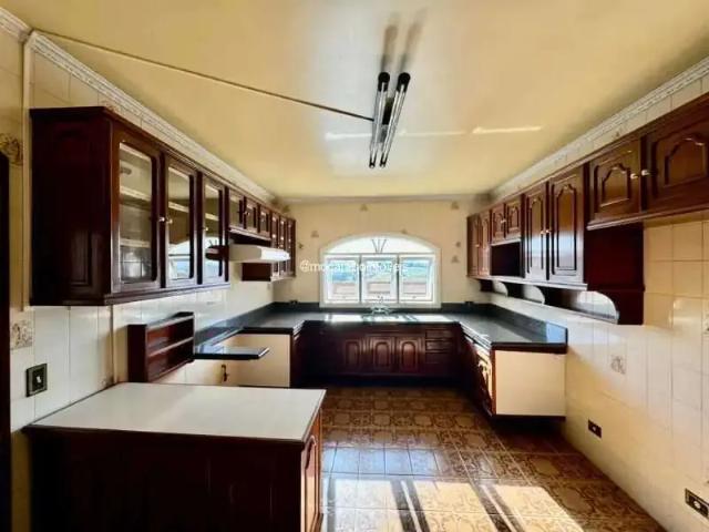 Casa / Sobrado para Venda em Itatiba/SP Nova Itatiba 5 Quartos