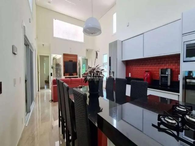Casa / Sobrado para Venda em Itatiba/SP Parque da Fazenda 4 Quartos