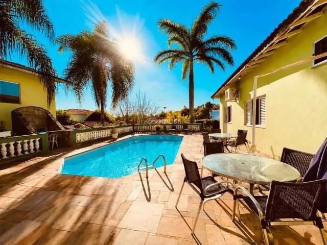 Casa / Sobrado para Venda em Itatiba/SP Residencial Fazenda Serrinha 4 Quartos