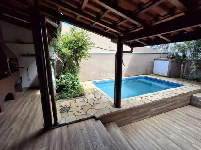 Casa / Sobrado para Venda em Itatiba/SP Vila Cruzeiro 4 Quartos