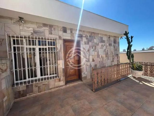 Casa / Sobrado para Venda em Itatiba/SP Vila Santa Luzia 4 Quartos