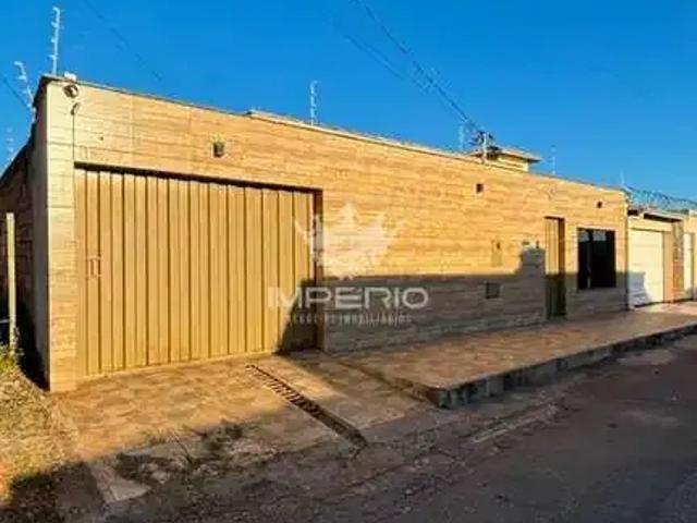 Casa / Sobrado para Venda em Itaúna/MG Três Marias 3 Quartos