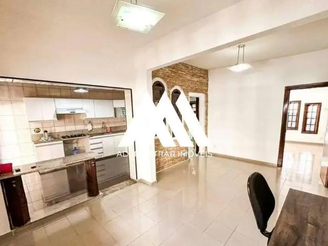 Casa / Sobrado para Venda em Itaúna/MG Lourdes 4 Quartos