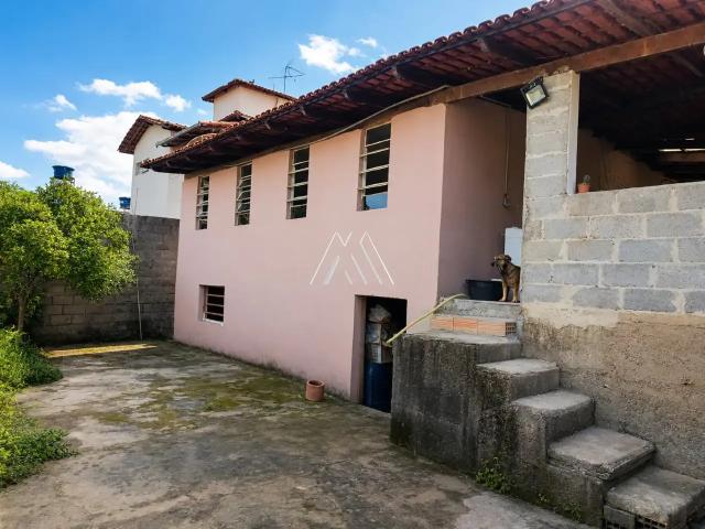 Casa / Sobrado para Venda em Itaúna/MG Parque Jardim Santanense 3 Quartos