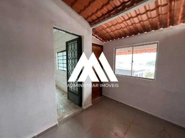 Casa / Sobrado para Venda em Itaúna/MG Santanense 2 Quartos