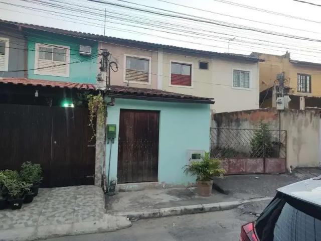 Casa / Sobrado para Venda em Itaguaí/RJ Centro 2 Quartos