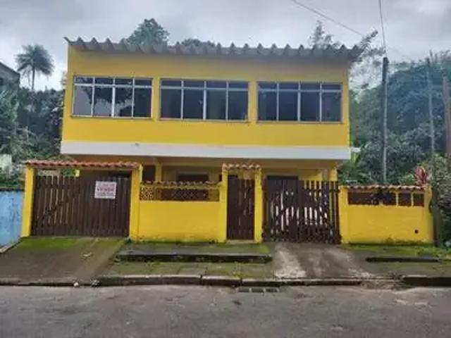 Casa / Sobrado para Venda em Itaguaí/RJ Ilha da Madeira 3 Quartos