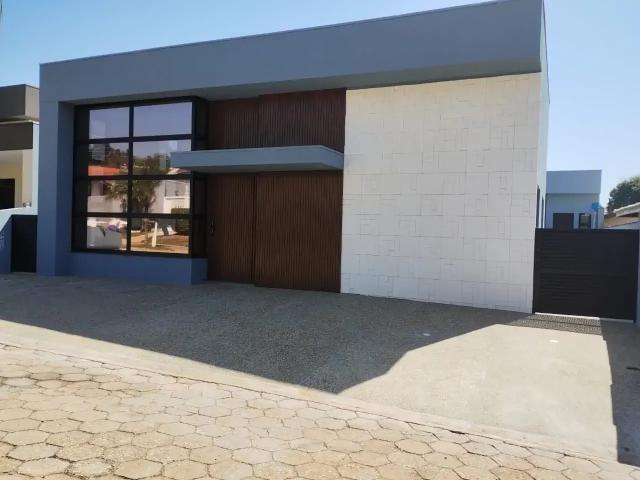 Casa / Sobrado para Venda em Itaí/SP Zona Rural 4 Quartos