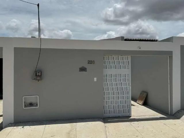 Casa / Sobrado para Venda em Itaitinga/CE Ancuri 2 Quartos
