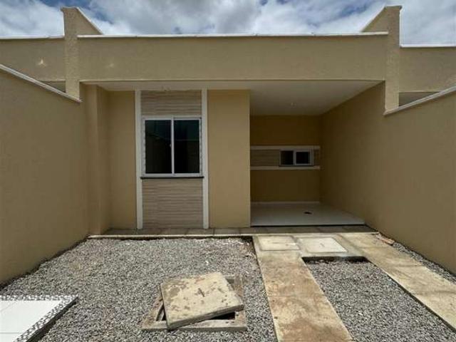 Casa / Sobrado para Venda em Itaitinga/CE Centro 3 Quartos
