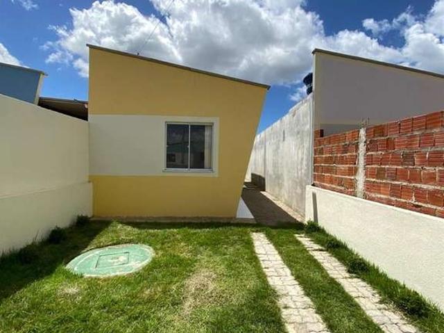 Casa / Sobrado para Venda em Itaitinga/CE Centro 2 Quartos