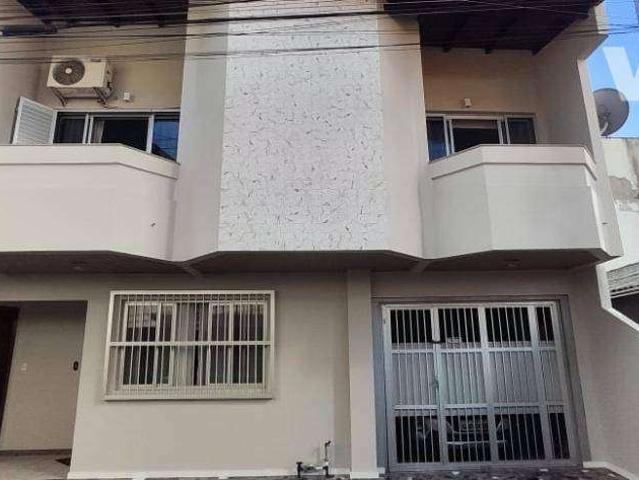 Casa / Sobrado para Venda em Itajaí/SC Centro 3 Quartos