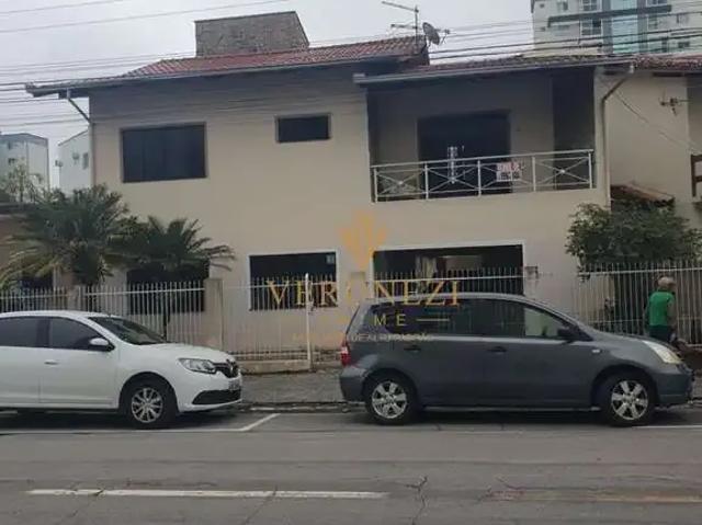 Casa / Sobrado para Venda em Itajaí/SC Centro 4 Quartos