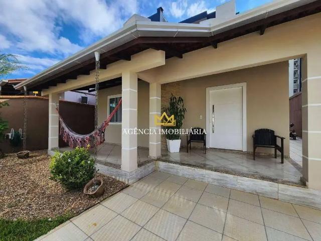 Casa / Sobrado para Venda em Itajaí/SC Cordeiros 3 Quartos