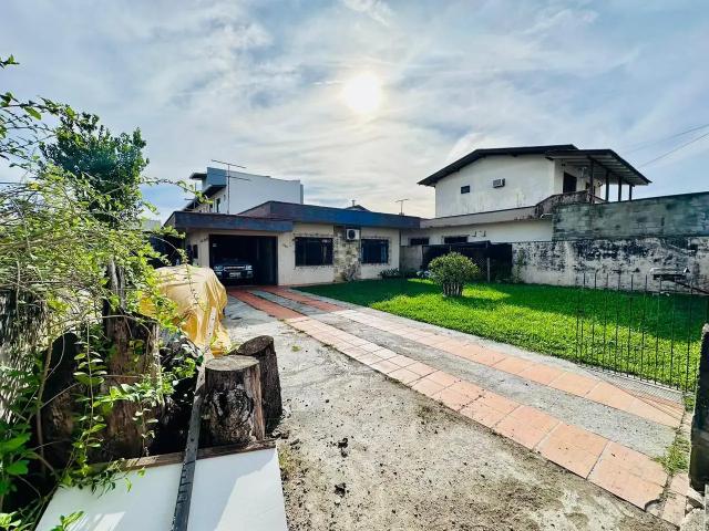 Casa / Sobrado para Venda em Itajaí/SC Cordeiros 3 Quartos