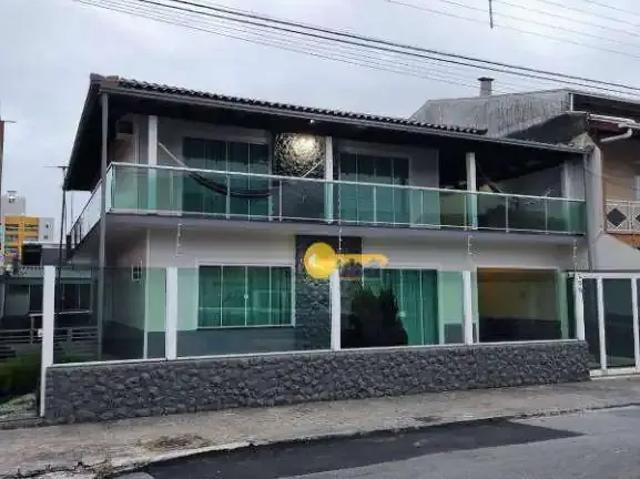Casa / Sobrado para Venda em Itajaí/SC Cordeiros 4 Quartos