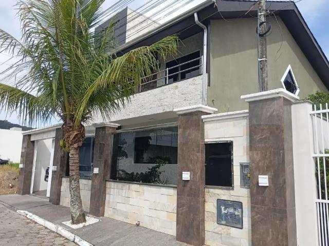 Casa / Sobrado para Venda em Itajaí/SC Espinheiros 5 Quartos