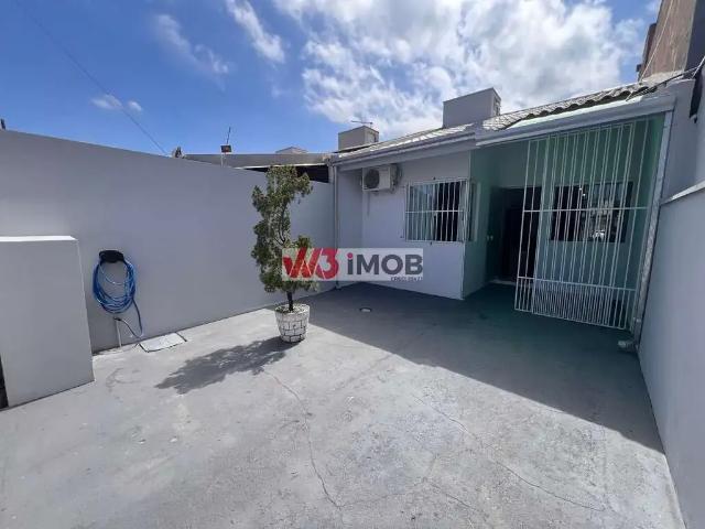 Casa / Sobrado para Venda em Itajaí/SC Espinheiros 2 Quartos