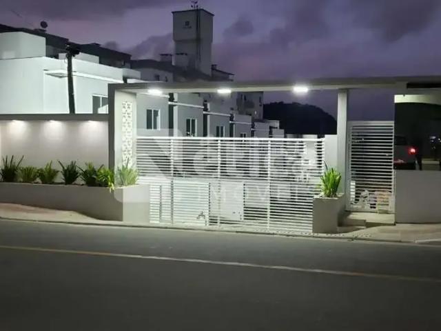 Casa / Sobrado para Venda em Itajaí/SC Espinheiros 2 Quartos