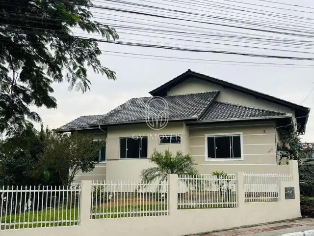 Casa / Sobrado para Venda em Itajaí/SC Espinheiros 3 Quartos