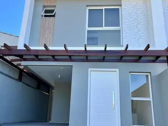 Casa / Sobrado para Venda em Itajaí/SC Espinheiros 3 Quartos