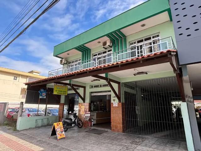 Casa / Sobrado para Venda em Itajaí/SC Fazenda 6 Quartos