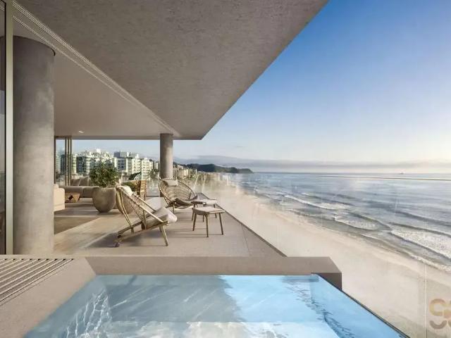 Casa / Sobrado para Venda em Itajaí/SC Praia Brava 4 Quartos