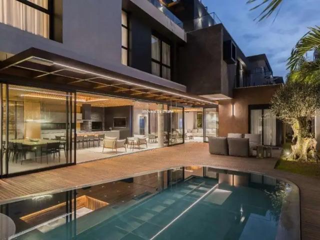 Casa / Sobrado para Venda em Itajaí/SC Praia Brava 5 Quartos