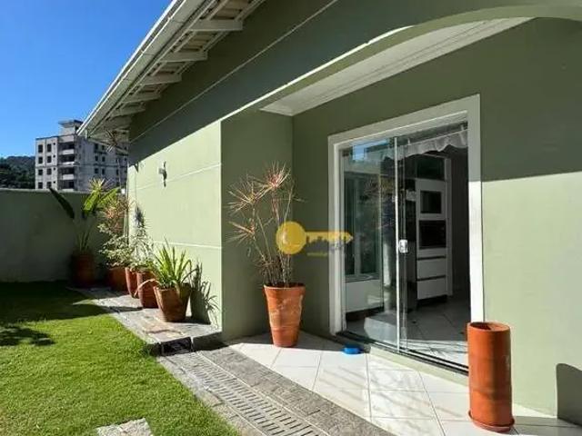 Casa / Sobrado para Venda em Itajaí/SC Ressacada 3 Quartos
