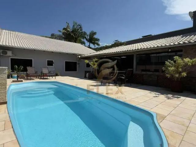 Casa / Sobrado para Venda em Itajaí/SC Ressacada 3 Quartos