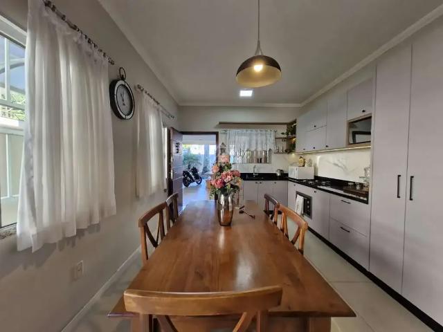 Casa / Sobrado para Venda em Itajaí/SC Ressacada 3 Quartos