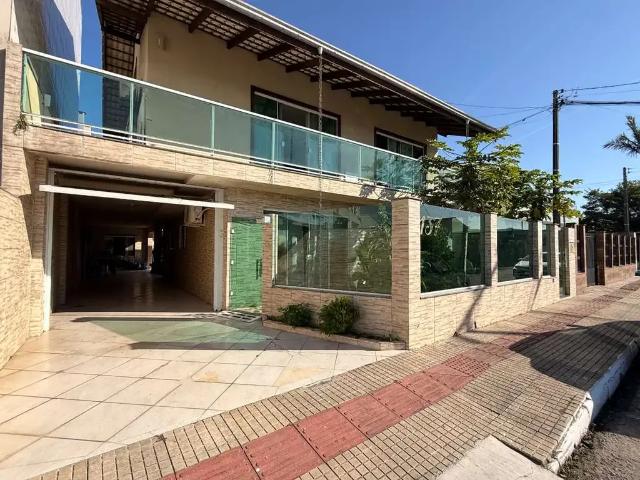 Casa / Sobrado para Venda em Itajaí/SC São João 8 Quartos