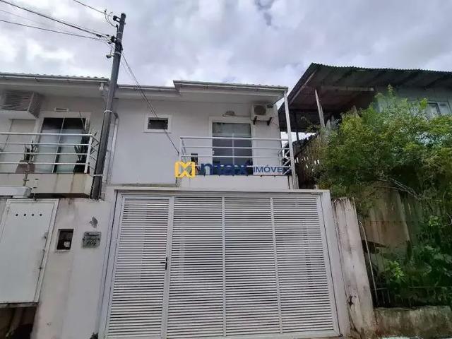 Casa / Sobrado para Venda em Itajaí/SC São João 3 Quartos
