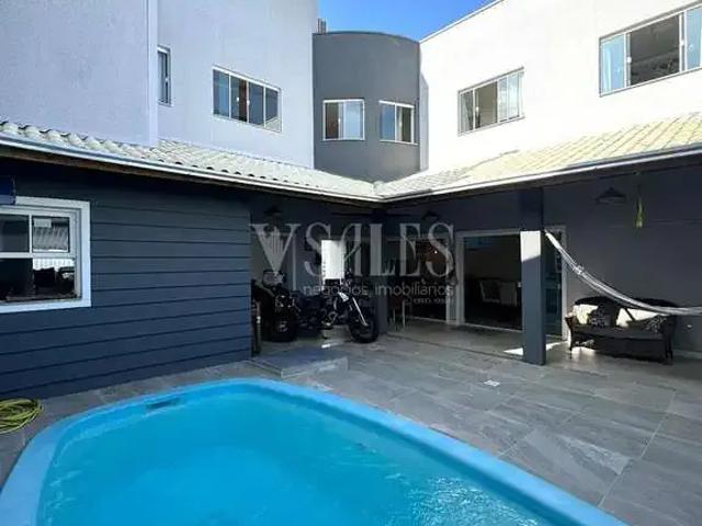 Casa / Sobrado para Venda em Itajaí/SC São João 3 Quartos