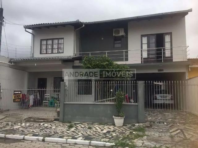 Casa / Sobrado para Venda em Itajaí/SC São Vicente 4 Quartos