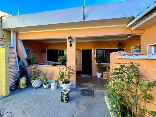 Casa / Sobrado para Venda em Itanhaém/SP Nossa Senhora do Sion 1 Quartos