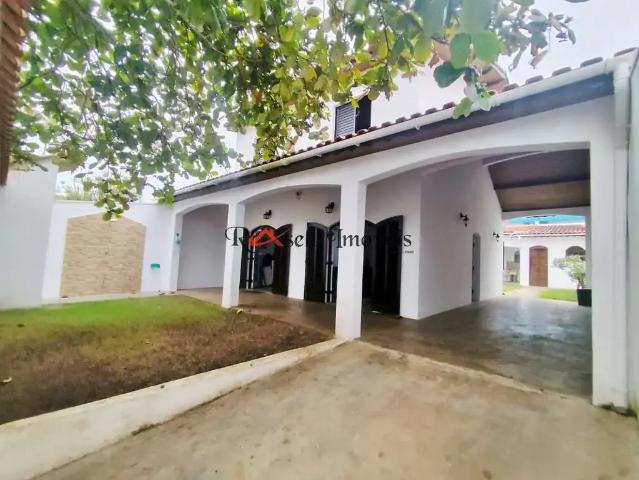 Casa / Sobrado para Venda em Itanhaém/SP Nova Itanhaém 4 Quartos