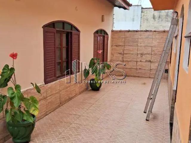 Casa / Sobrado para Venda em Itanhaém/SP Balneário Tupy 4 Quartos