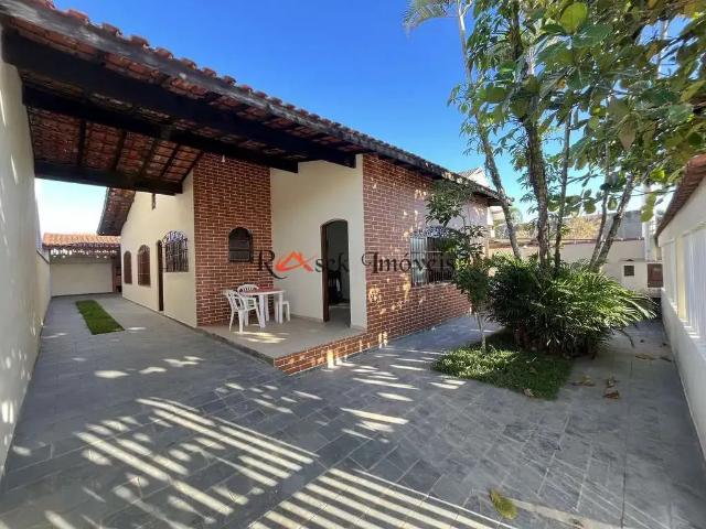 Casa / Sobrado para Venda em Itanhaém/SP Balneário Campos Eliseos 4 Quartos