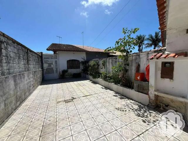 Casa / Sobrado para Venda em Itanhaém/SP Campos Eliseos 4 Quartos