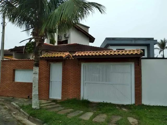 Casa / Sobrado para Venda em Itanhaém/SP Balneário Campos Eliseos 5 Quartos
