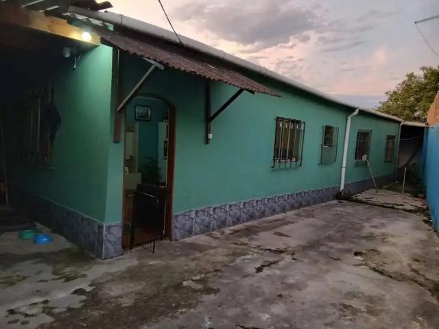 Casa / Sobrado para Venda em Itanhaém/SP Balneário Iemanjá 2 Quartos