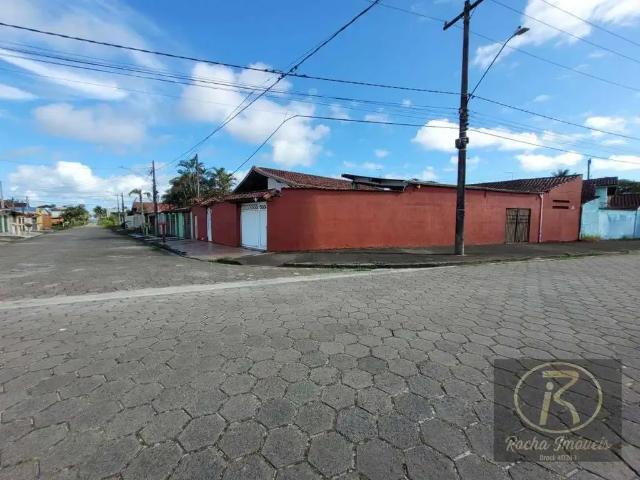 Casa / Sobrado para Venda em Itanhaém/SP Balneário Marrocos 4 Quartos