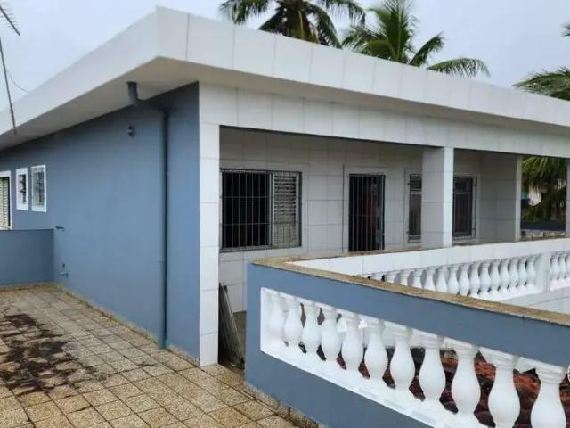 Casa / Sobrado para Venda em Itanhaém/SP Balneário Marrocos 8 Quartos